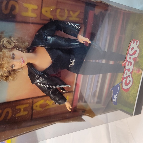 Barbie | Toys | Nrfb Vintage 203 Barbie As Sandy Grease Collector ...